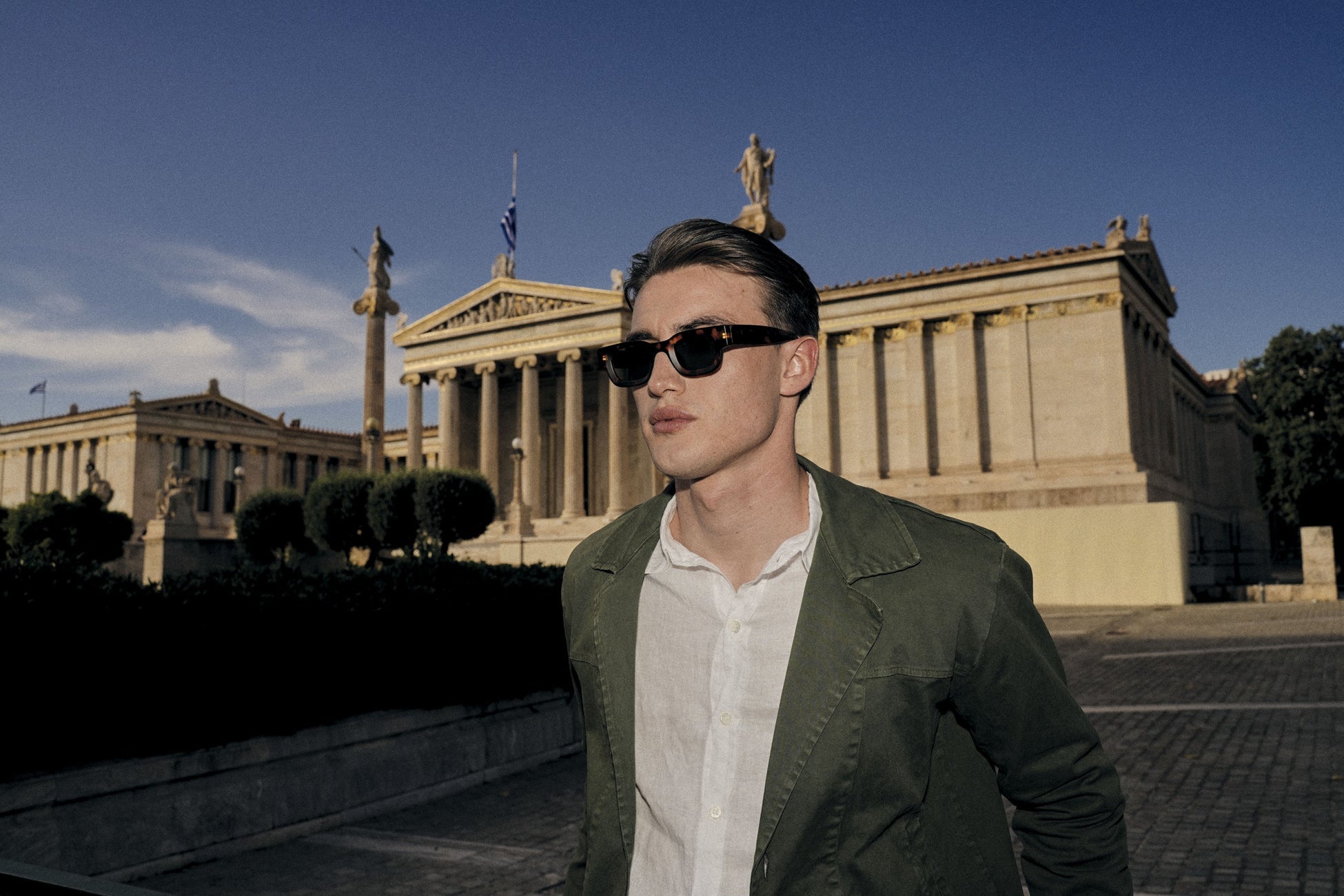 Discover Timeless Elegance: Premium Sunglasses - GoGlassic.com – Go Glassic